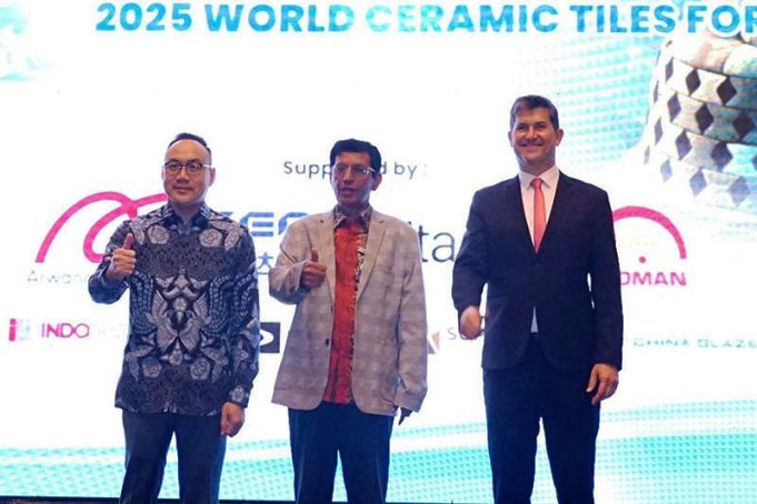 인도네시아, 글로벌 4대 세라믹 생산국 도약 선언 | 한인포스트